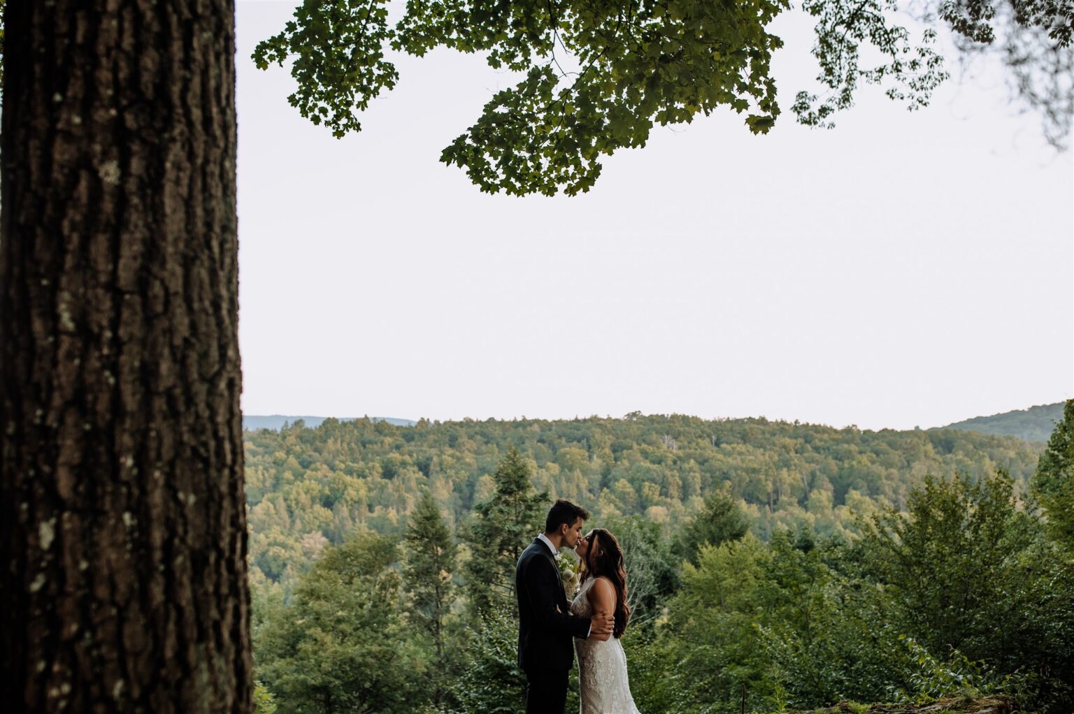 Promise Ridge Wedding Photos // Stroudsburg, PA - Hand and Arrow ...
