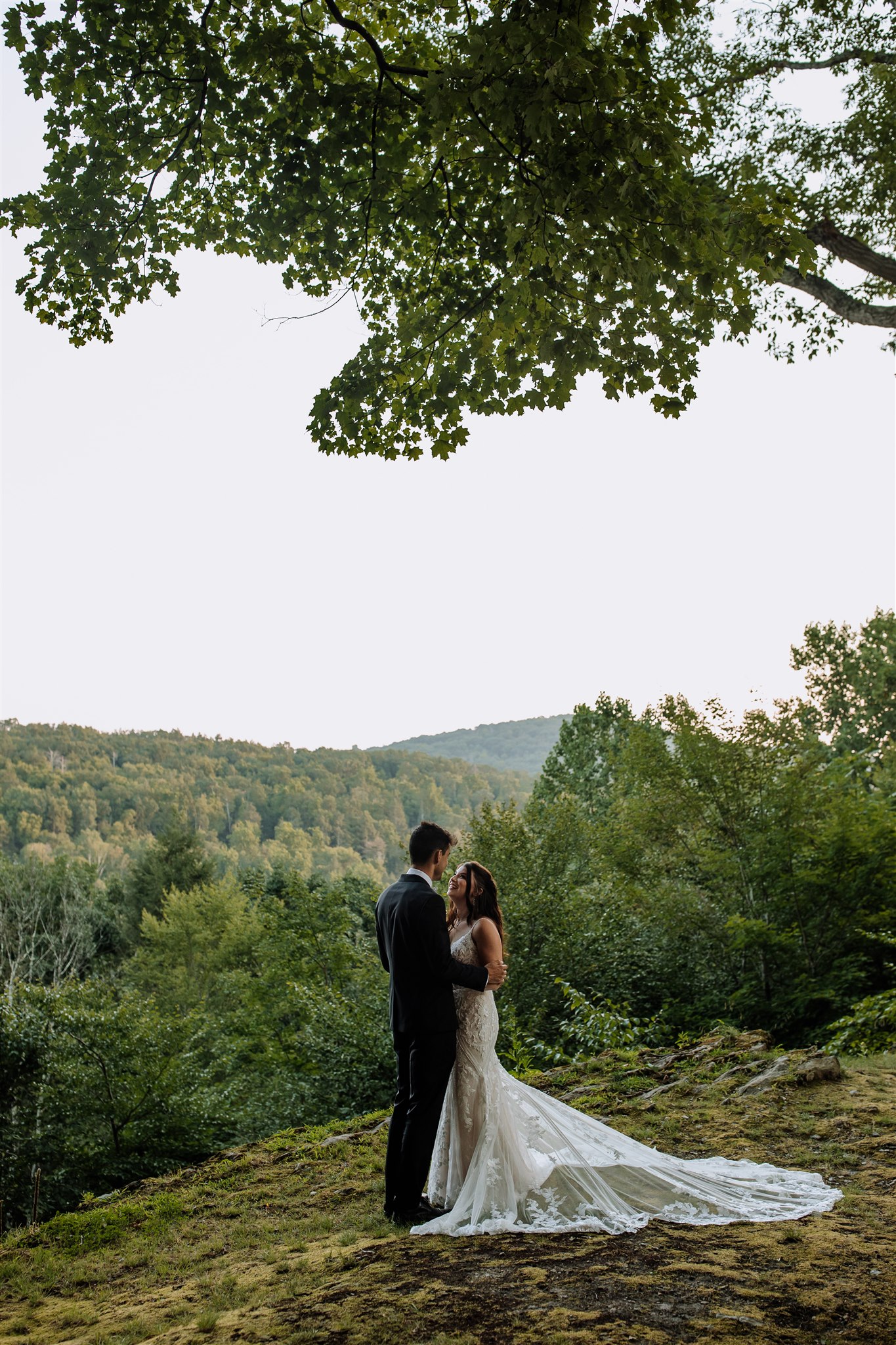 Promise Ridge Wedding Photos // Stroudsburg, PA - Hand and Arrow ...